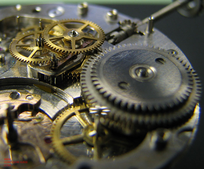 Universal Polerouter (1954) – Horlogerie Suisse